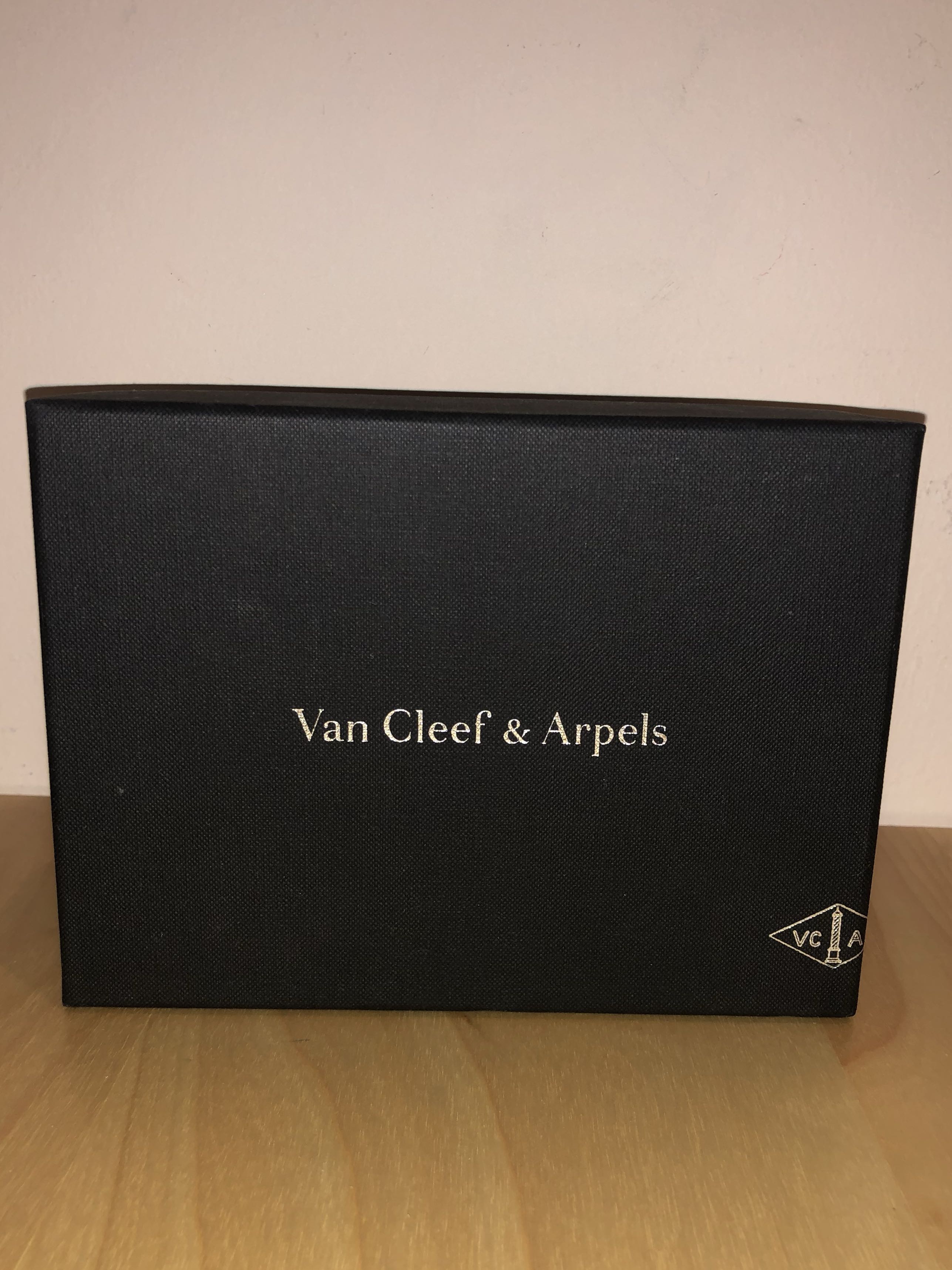 Van Cleef and Arpels Jewellery Box, Luxury, Accessories on Carousell