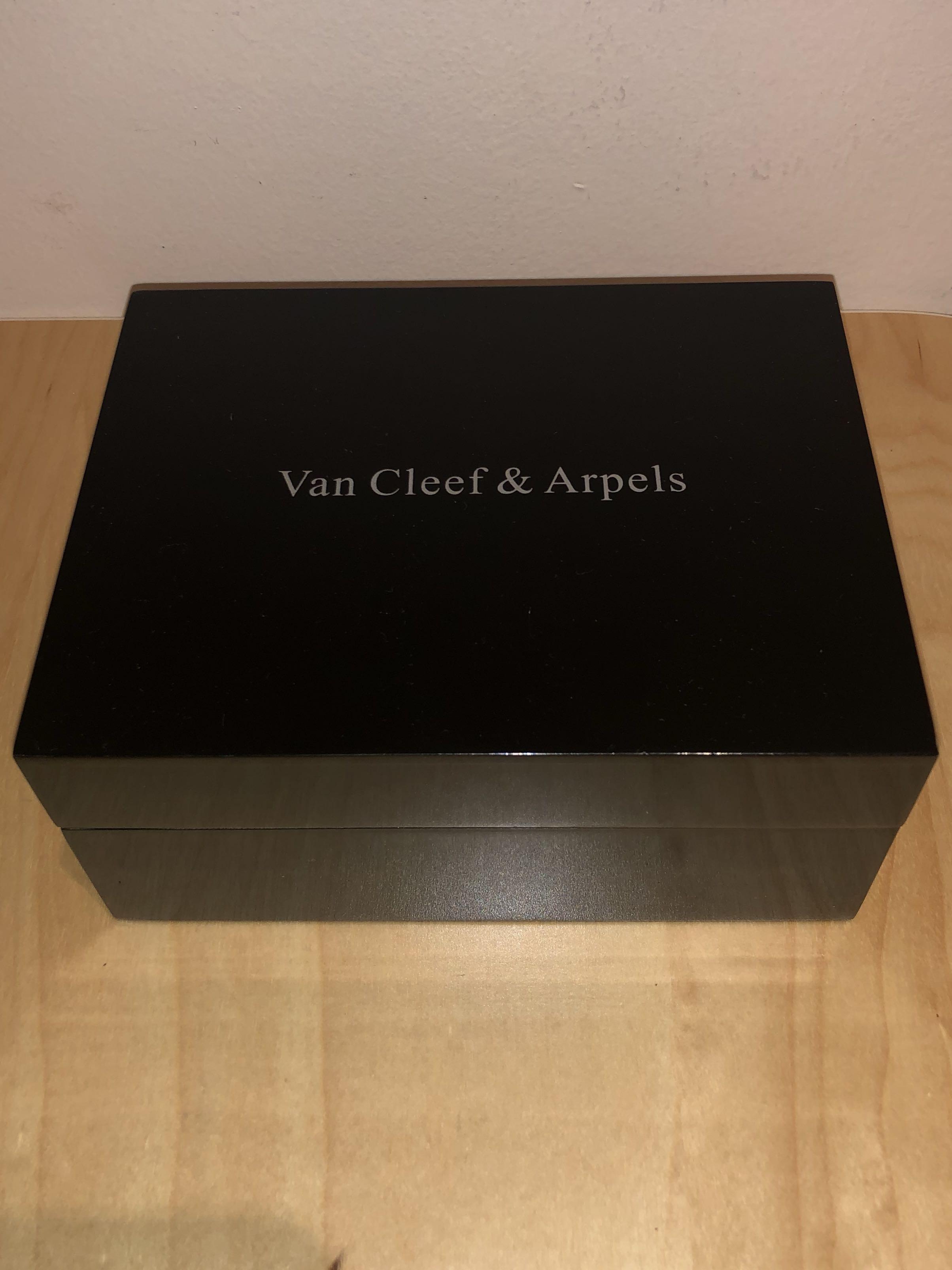 Van Cleef and Arpels Jewellery Box, Luxury, Accessories on Carousell