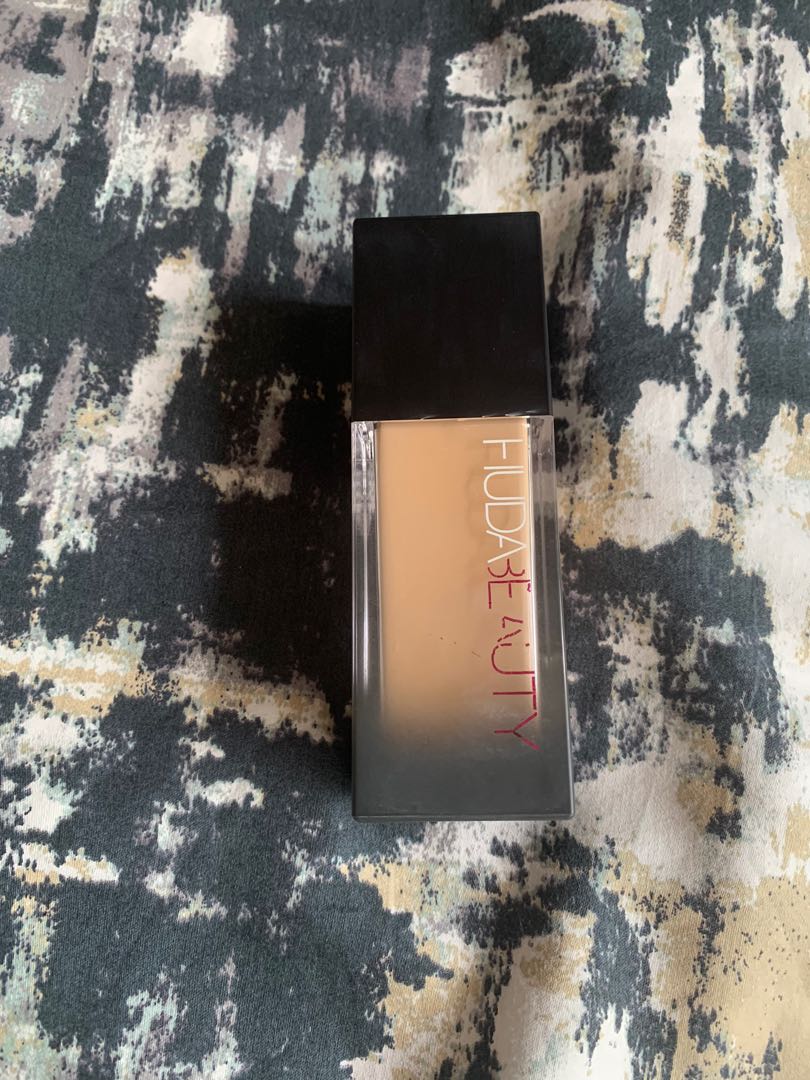 Huda foundation, Beauty & Personal Care, Face, Makeup on Carousell