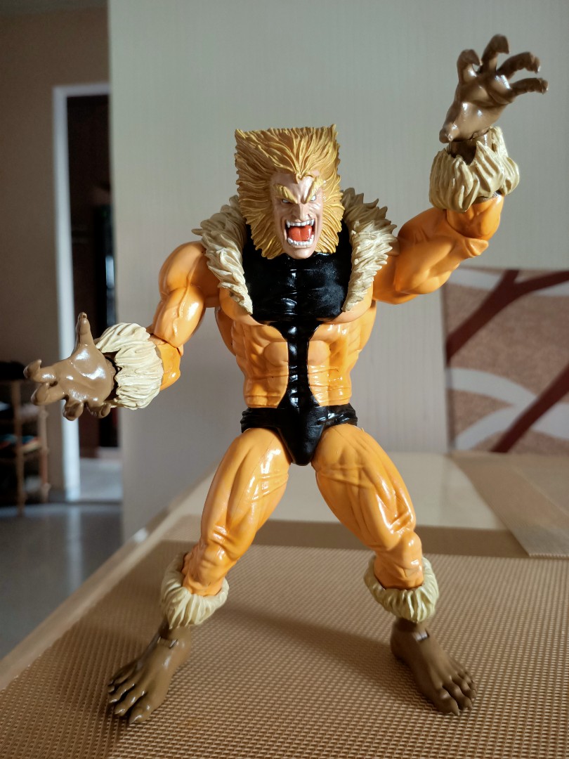 Diamond Marvel Select - Xmen Sabretooth - Marvel Legends, Hobbies ...