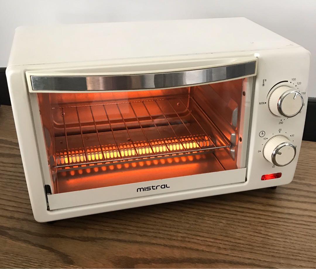 Mistral electric toaster oven, Home Appliances, Kitchenware on Carousell