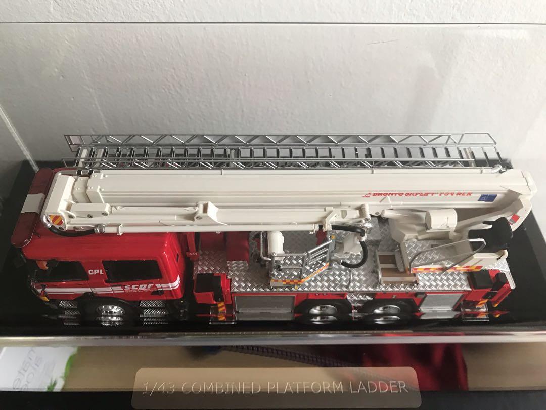 SCDF Combined Platform Ladder, Furniture & Home Living, Kitchenware ...