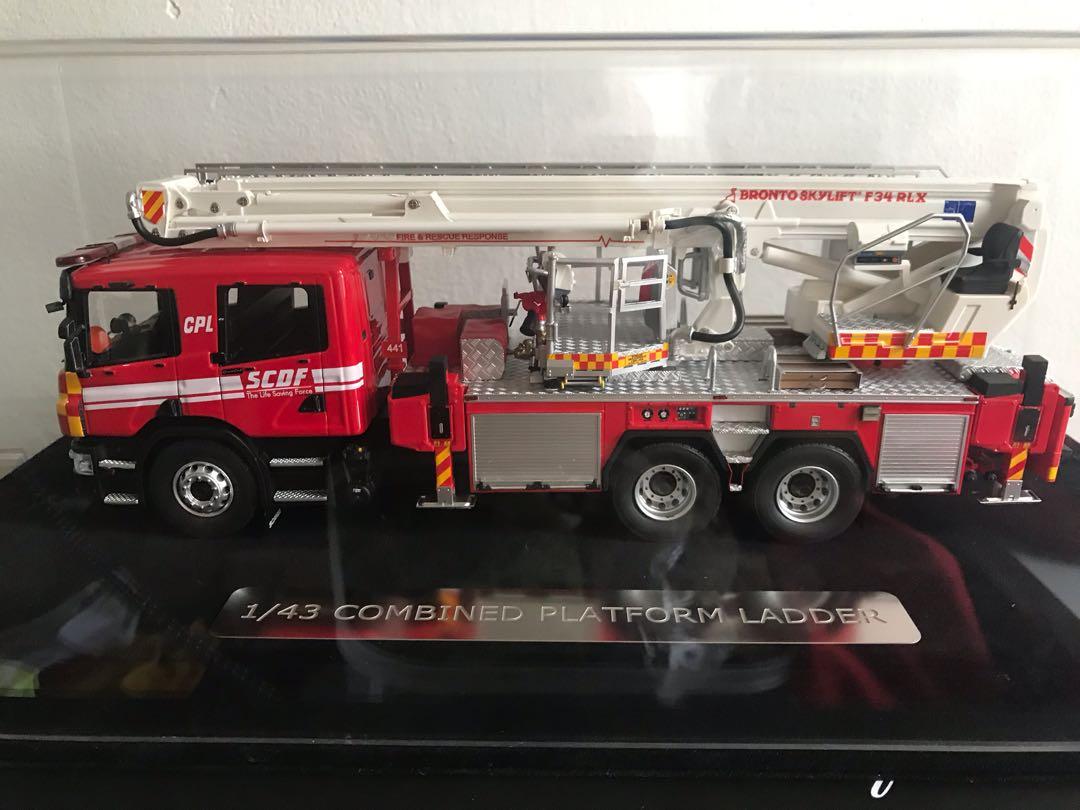 SCDF Combined Platform Ladder, Furniture & Home Living, Kitchenware ...