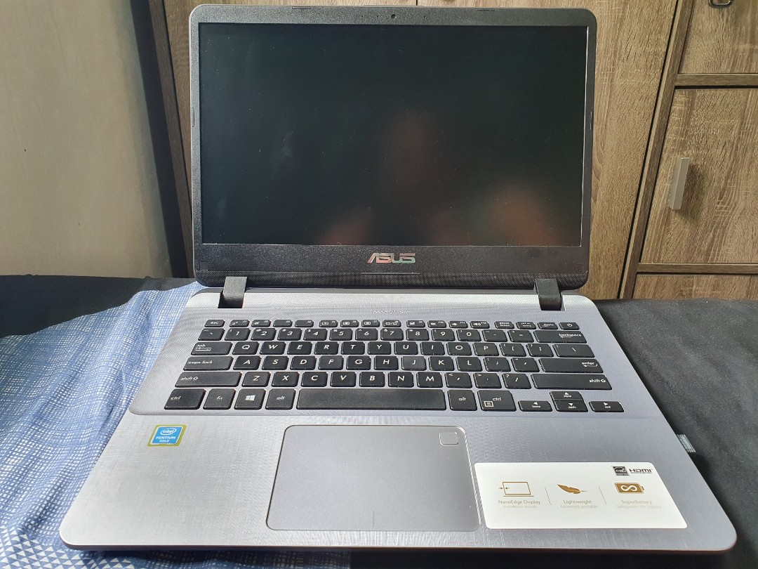 Rush! Asus X407U, Computers & Tech, Laptops & Notebooks on Carousell