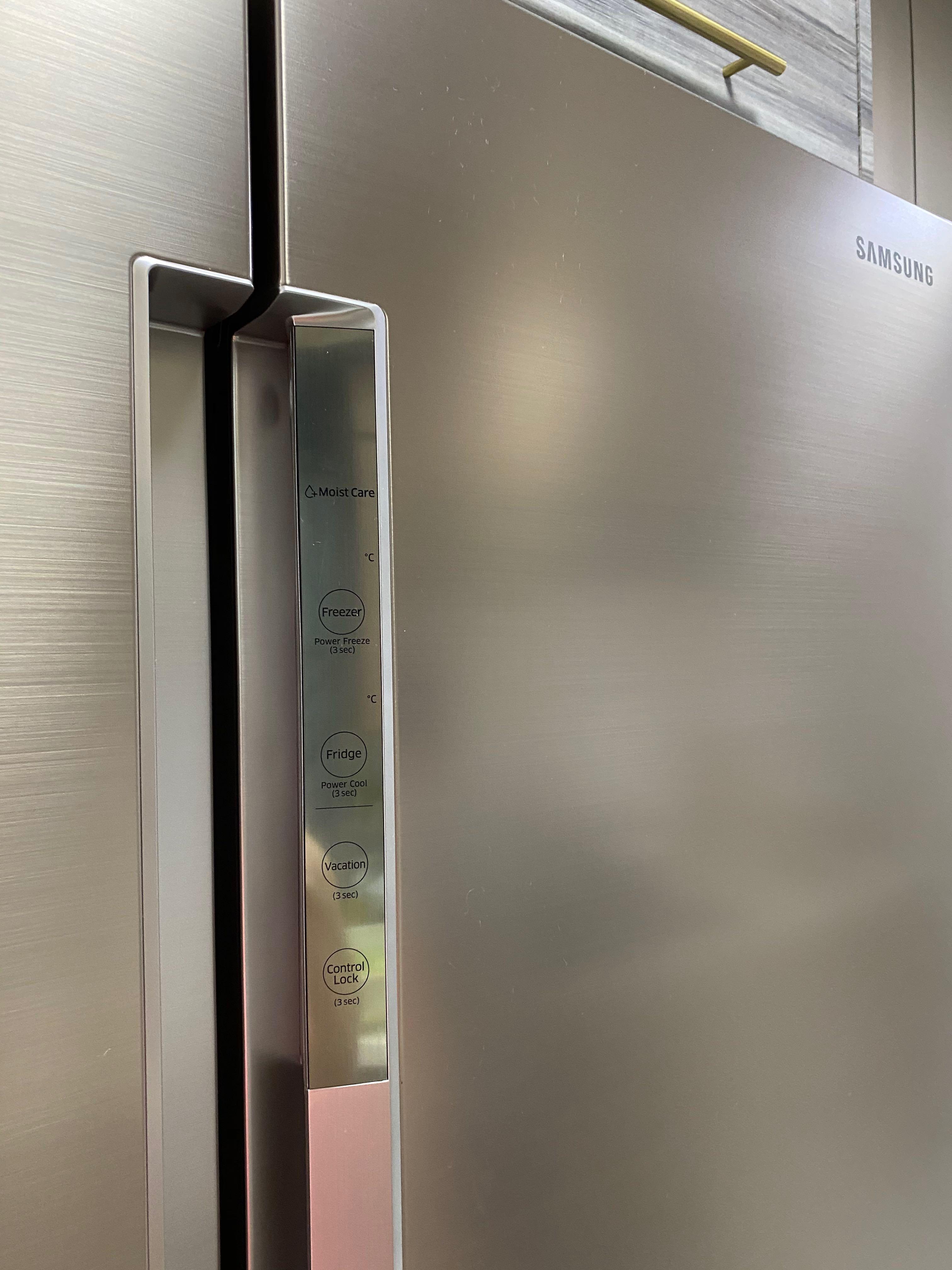 Classic champagne gold Samsung side by side fridge, TV & Home ...