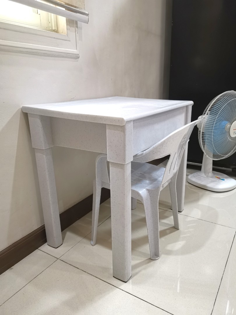 Cofta Kids Study Table, Babies & Kids, Baby Nursery & Kids Furniture ...