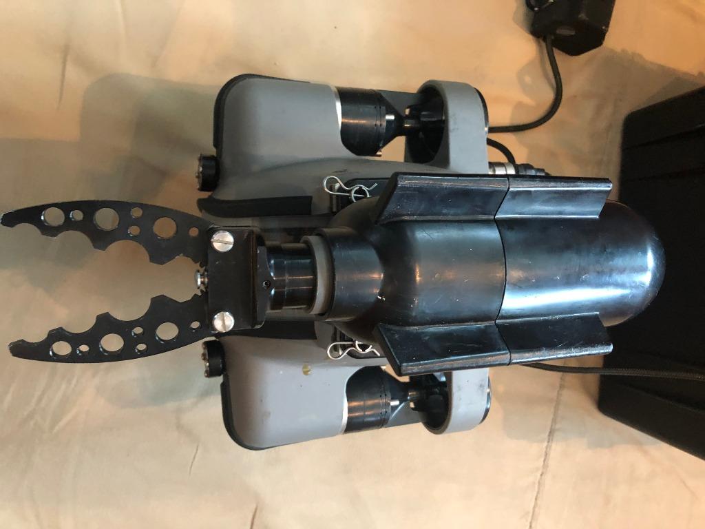 DEEP TREKKER DTG2 UNDERWATER ROV, Photography, Drones on Carousell