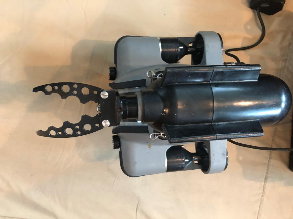 DEEP TREKKER DTG2 UNDERWATER ROV, Photography, Drones on Carousell