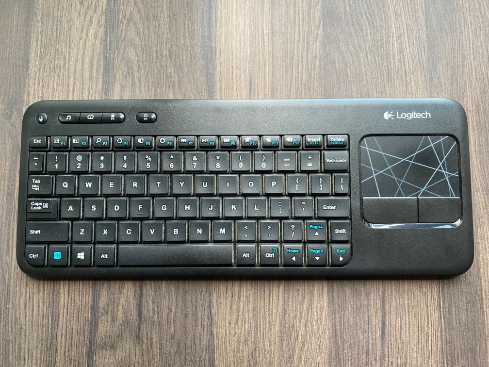 Logitech Wireless Keyboard K400r Computers And Tech Parts And Accessories Computer Keyboard On