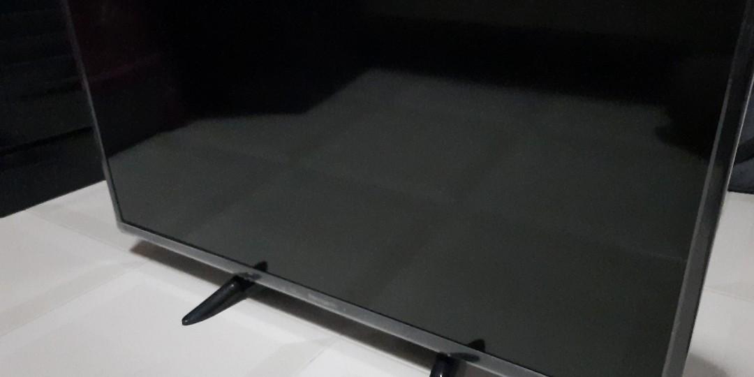 Panasonic 32 inch TV, TV & Home Appliances, TV & Entertainment, TV on ...