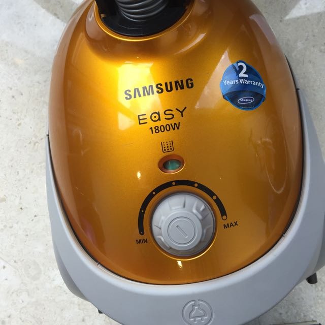 Samsung Easy 1800W Vacuum Cleaner, TV & Home Appliances, Vacuum Cleaner ...