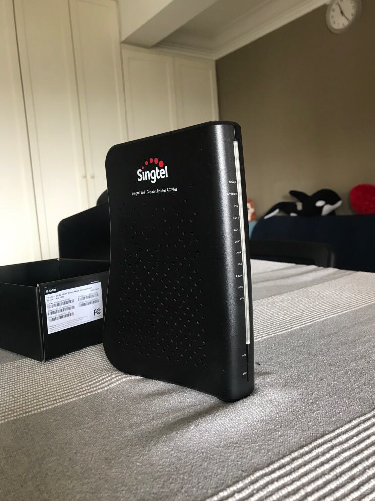 Singtel Wifi Gigabit Router AC Plus, Computers & Tech, Parts ...