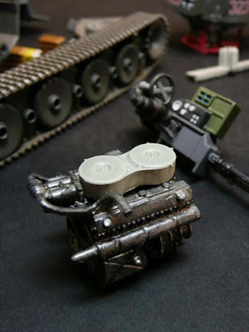 TAKARA TIGER Tank 1/48 model with High Details Split View Desert Camo ...