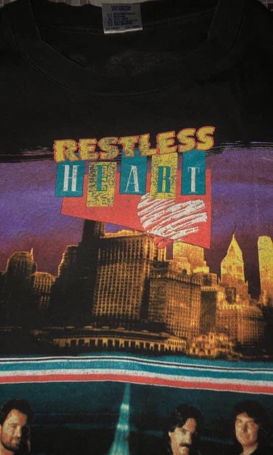 Vintage Restless Heart Merch , Men's Fashion, Tops & Sets, Formal Shirts on Carousell