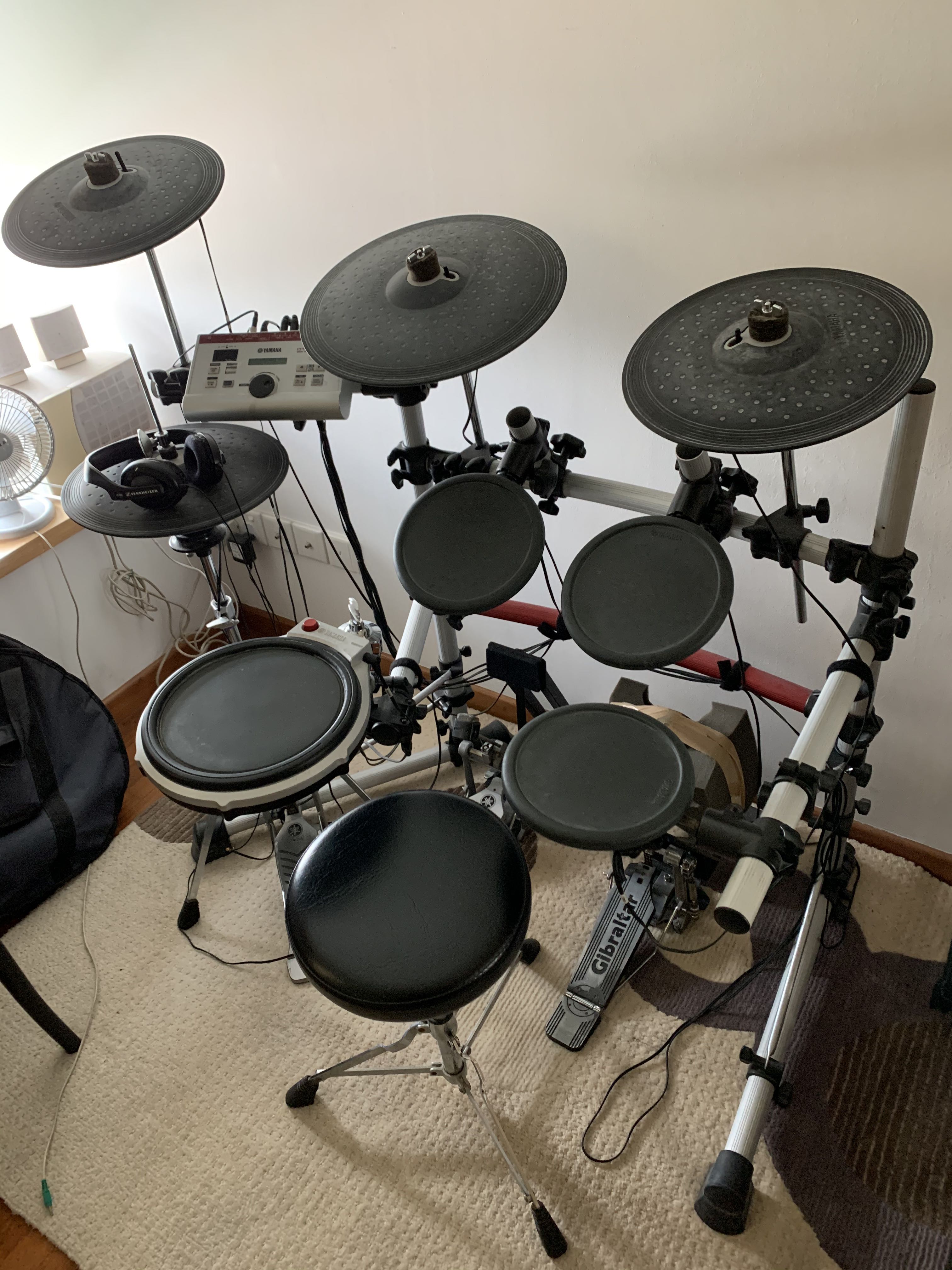 Yamaha DTXPRESS IV, Hobbies & Toys, Music & Media, Musical Instruments ...