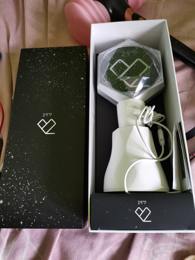 2pm official lightstick, Hobbies & Toys, Memorabilia & Collectibles, K ...