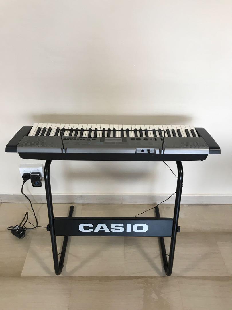 Casio Keyboard 61-keys, Music & Media, Music Instruments on Carousell
