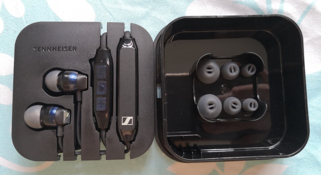Sennheiser wireless Bluetooth earbuds, Audio, Earphones on Carousell