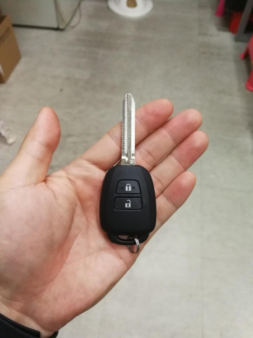 Toyota Hiace euro 5 remote key, Mobile Phones & Gadgets, Mobile ...