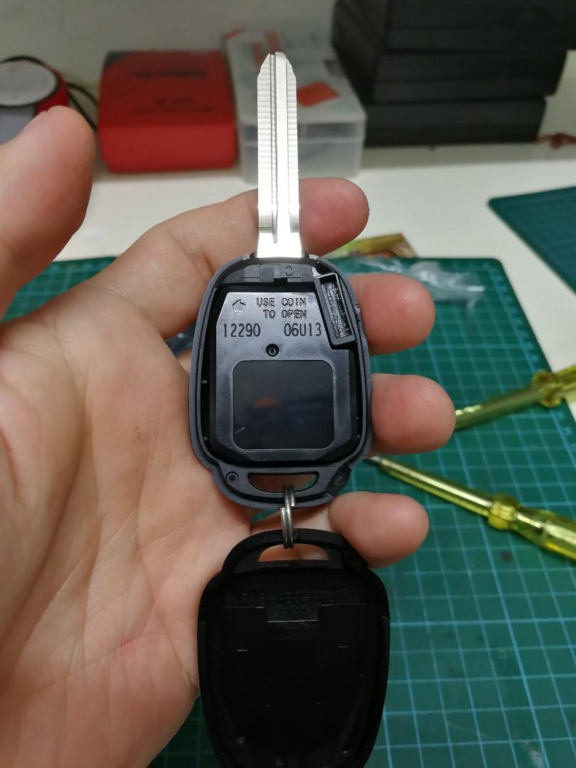 Toyota Hiace euro 5 remote key, Mobile Phones & Gadgets, Mobile ...