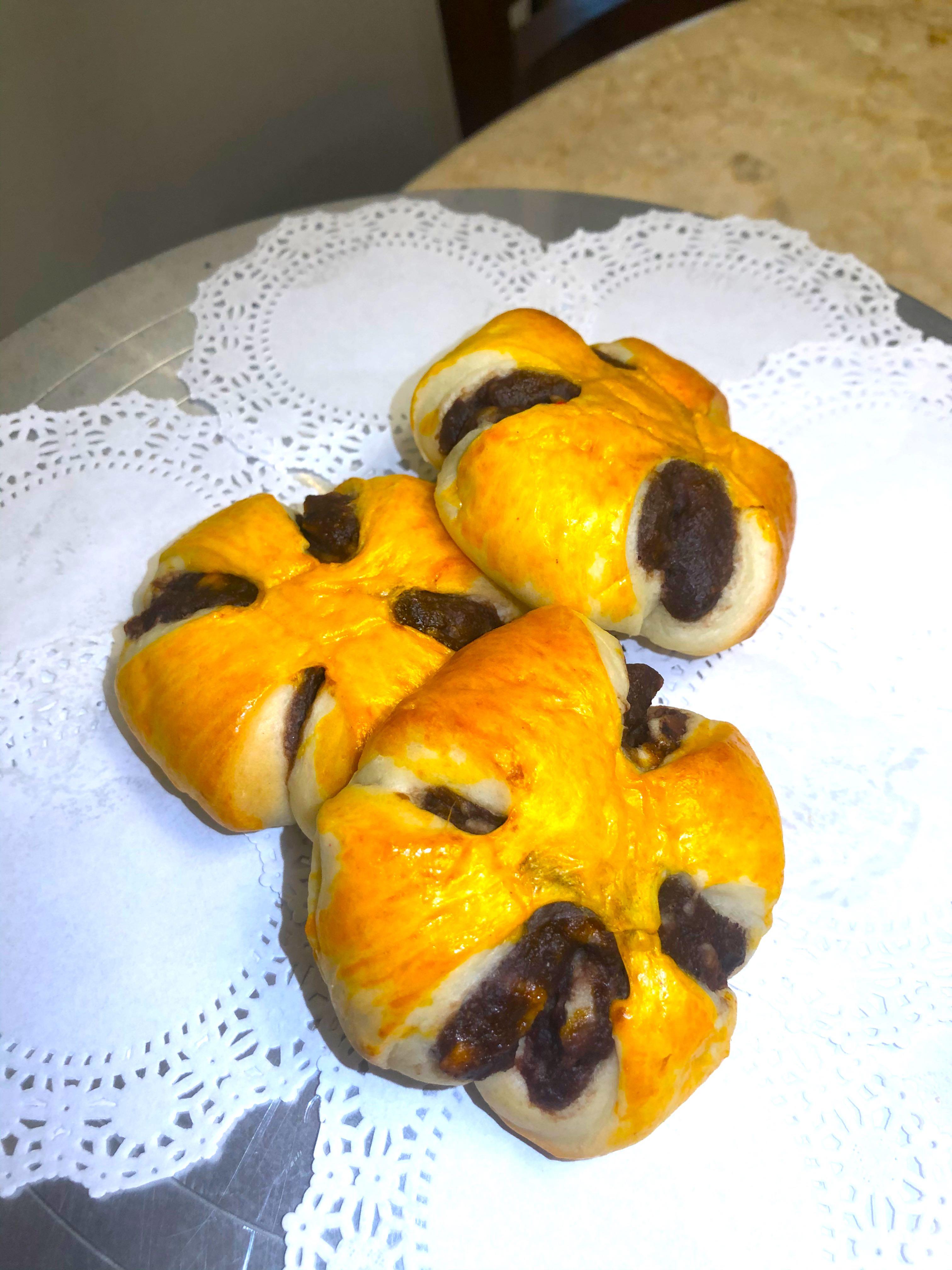 Kalihim Bread (pande regla/ube/monggo) 12 pieces, Food & Drinks ...