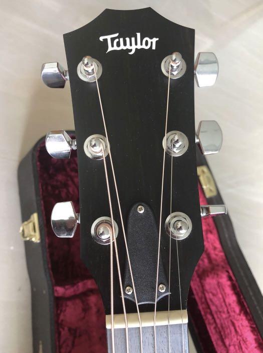 Taylor 220CE-K DLX ACOUSTIC GUITAR, Hobbies & Toys, Music & Media ...