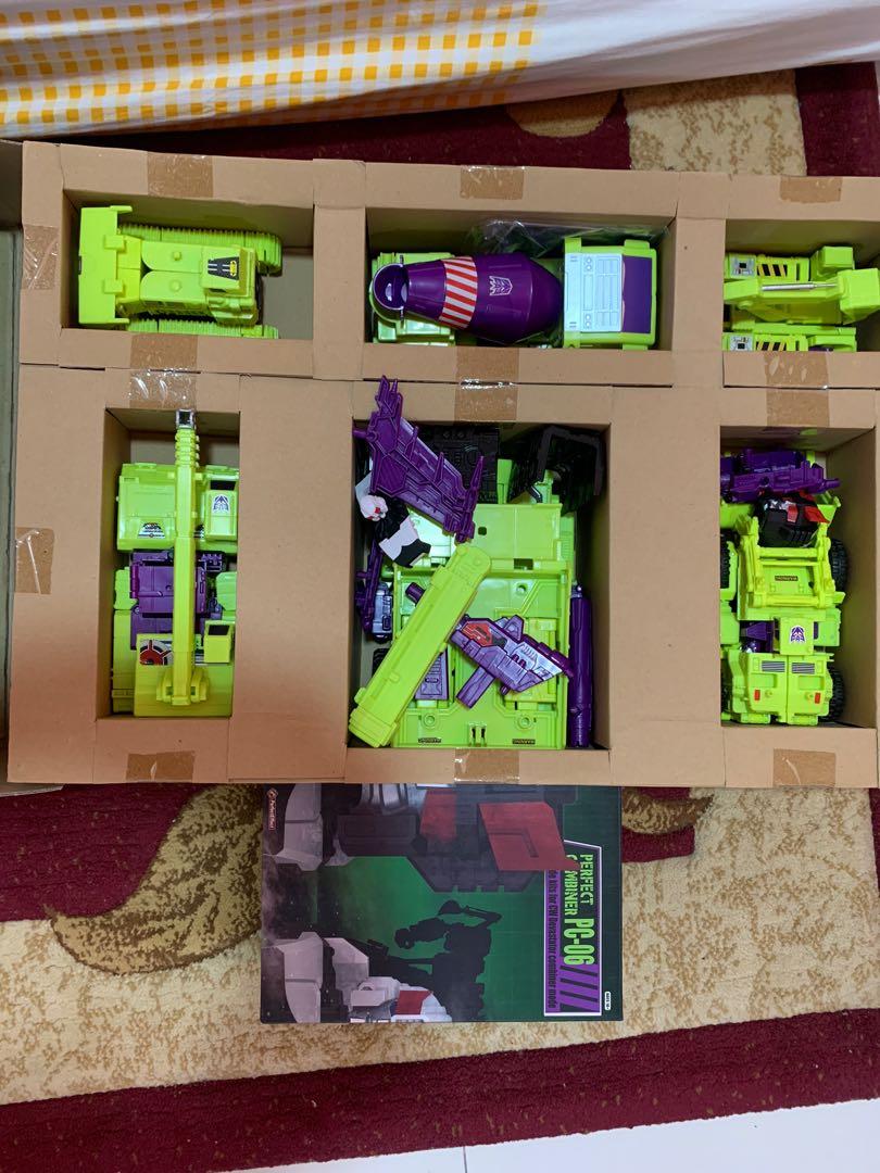 Transformers Hasbro CW devastator w/ upgrade kit, Hobbies & Toys, Toys ...