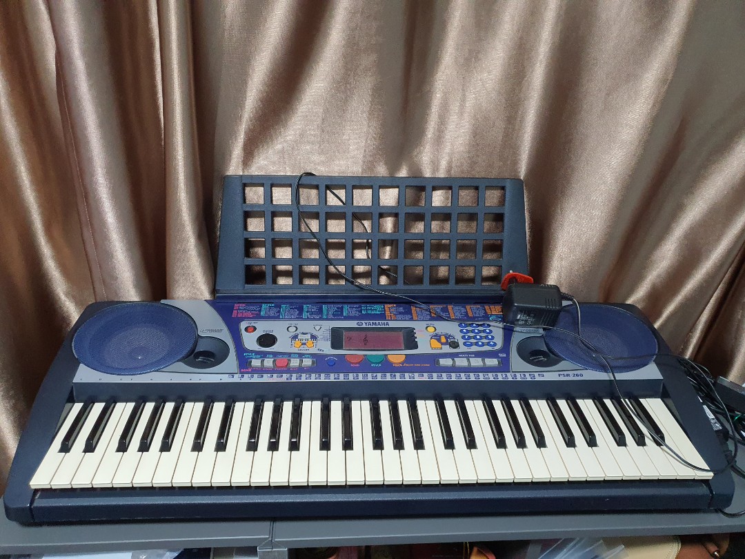 Yamaha PSR260 keyboard, Hobbies & Toys, Music & Media, Musical ...