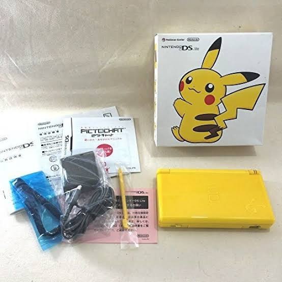 Lf: ds lite pikachu edition, Video Gaming, Video Game Consoles, Others ...