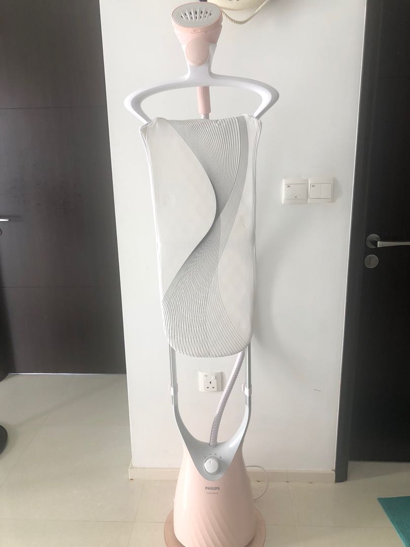 Steam Iron Phillips, TV & Home Appliances, Irons & Steamers on Carousell