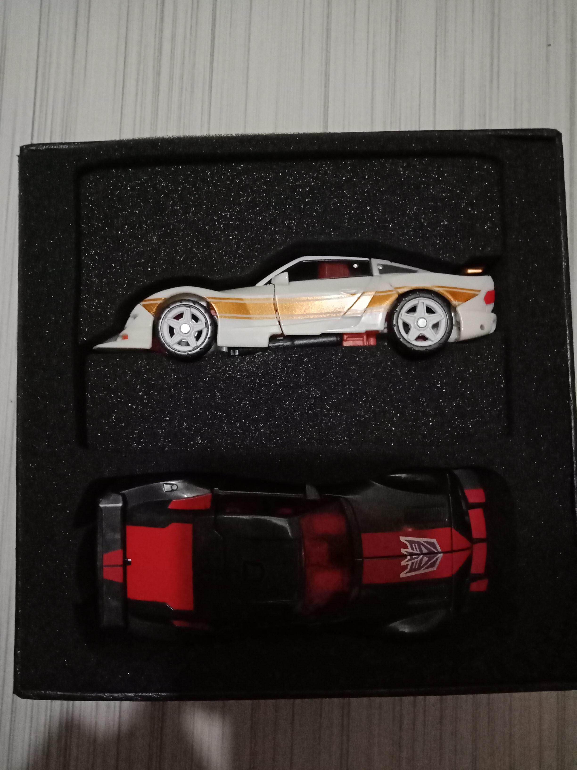 TFCC Exclusive Over-run Runamuck Runabout Siege Earthrise Transformers ...