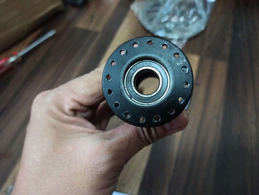 Cannondale lefty hub. 32 holes, Sports Equipment, Bicycles & Parts ...