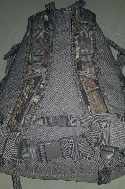 MTB Cold Water Canyon Backpack with Hydration Sleeve, Sports Equipment ...