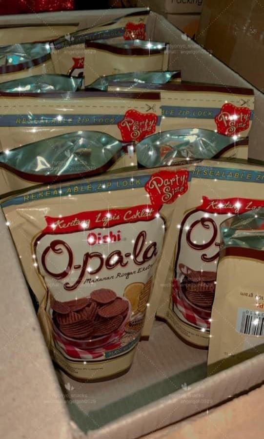 Opala chocolate chips, Food & Drinks, Packaged & Instant Food on Carousell