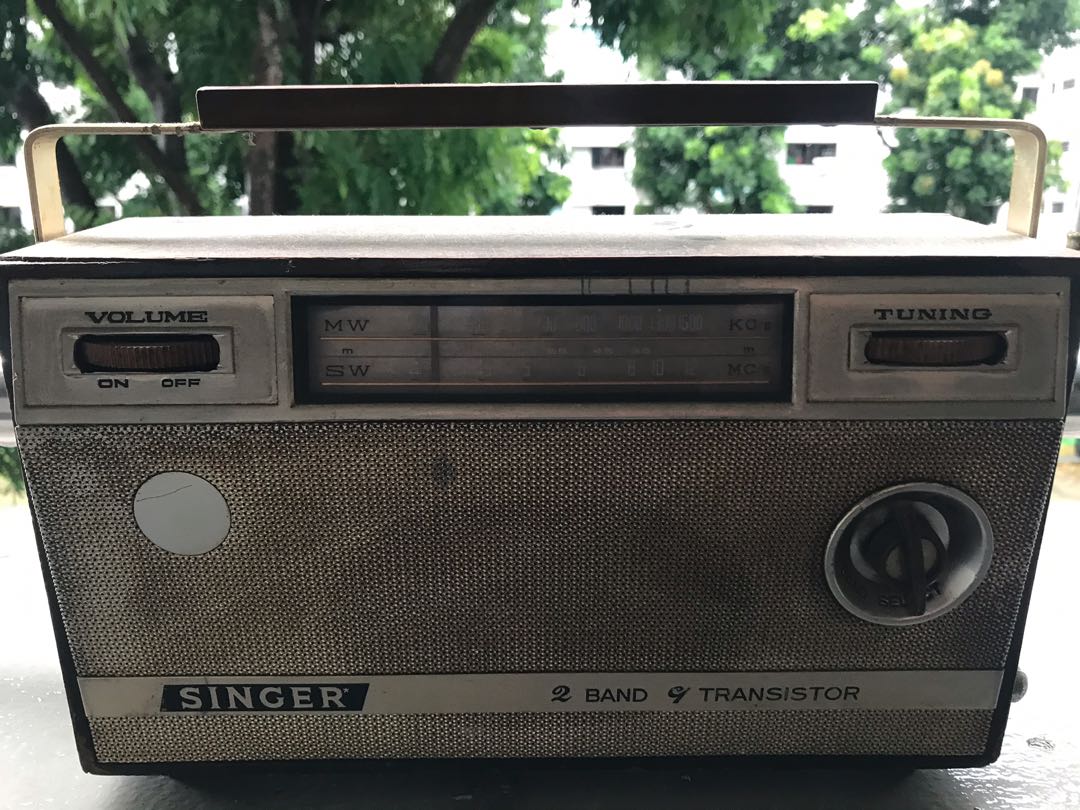 Vintage singer radio, Hobbies & Toys, Memorabilia & Collectibles ...