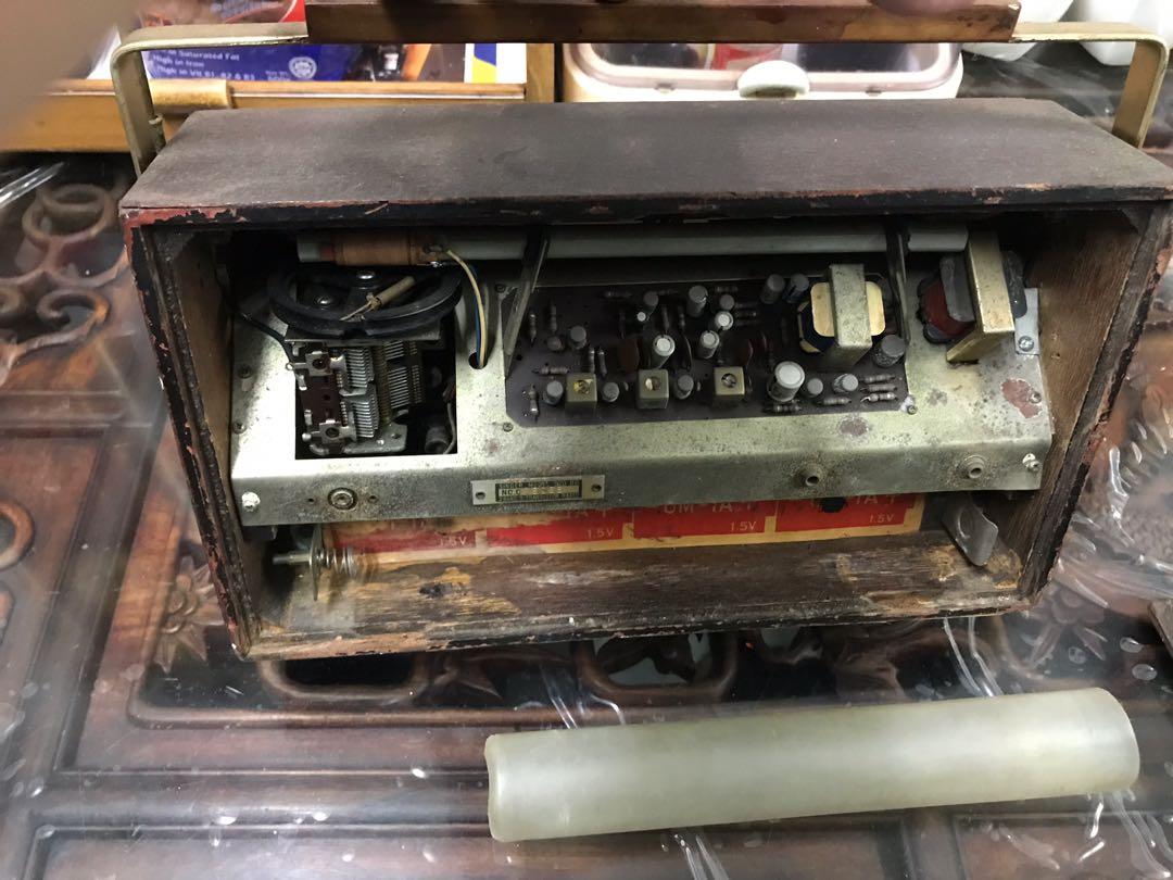 Vintage singer radio, Hobbies & Toys, Memorabilia & Collectibles ...