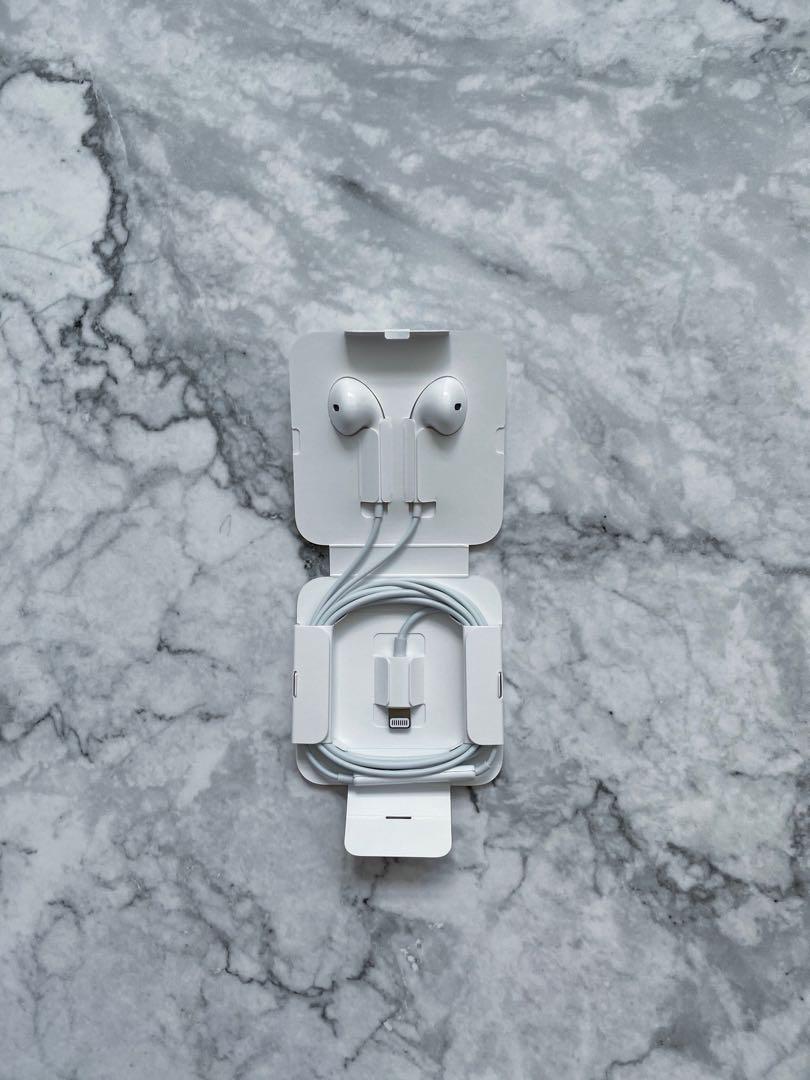 Apple Earpods with Lightning Cable, Mobile Phones & Gadgets, Mobile ...