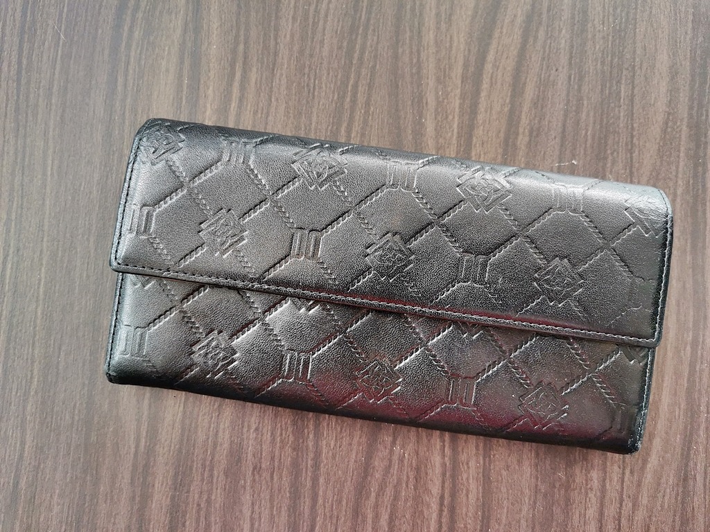 authentic DAKS leather long wallet kueii, Women's Fashion, Bags ...