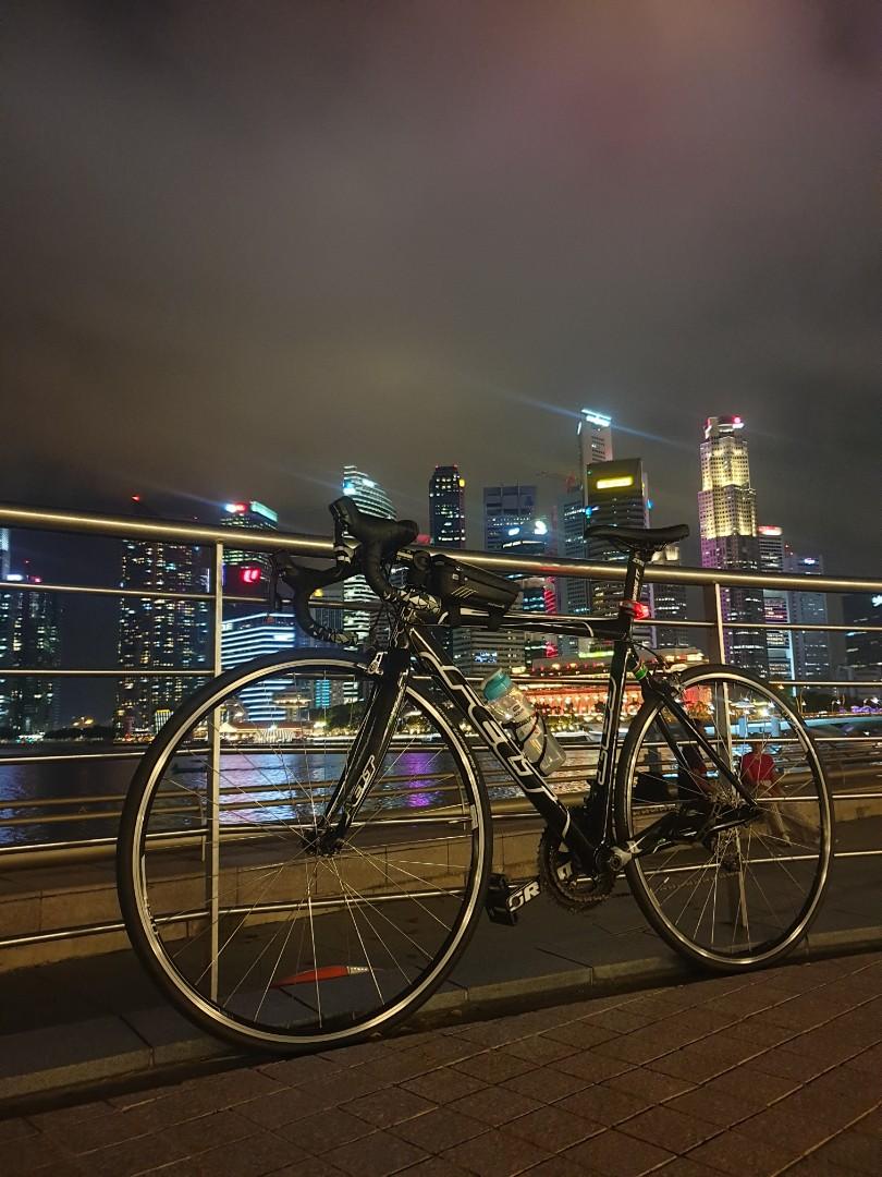 Felt F5 Full Carbon Road Bike, Sports Equipment, Bicycles & Parts, Bicycles on Carousell