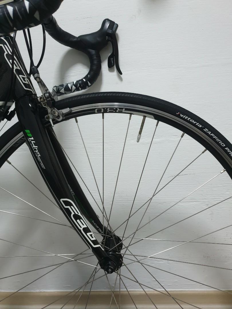 Felt F5 Full Carbon Road Bike, Sports Equipment, Bicycles & Parts, Bicycles on Carousell