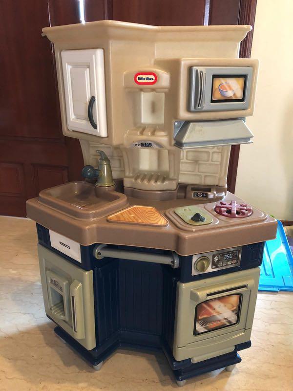 Little Tikes Kitchen Set, Babies & Kids, Baby Nursery & Kids Furniture ...