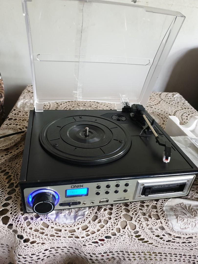 ORIGINAL AUSTRALIAN ONIX TURNTABLE WITH CASSETTE, Audio, Portable Music ...