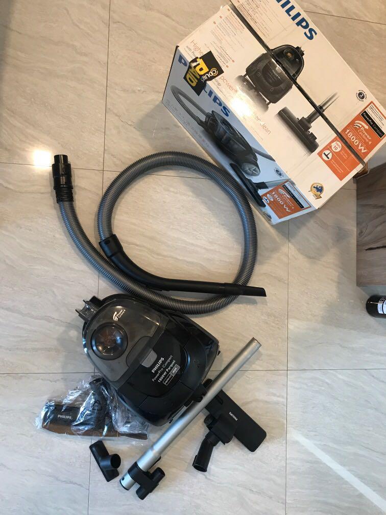 Philips Power Cyclone 4 Vacuum Cleaner Used Condition, TV & Home ...