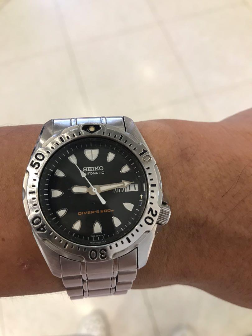 Seiko SKX001, Men's Fashion, Watches & Accessories, Watches on Carousell