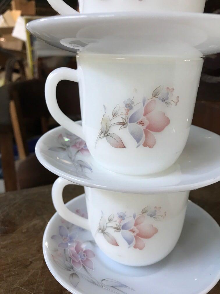 Set jug / cawan, Furniture & Home Living, Home Decor, Vases ...