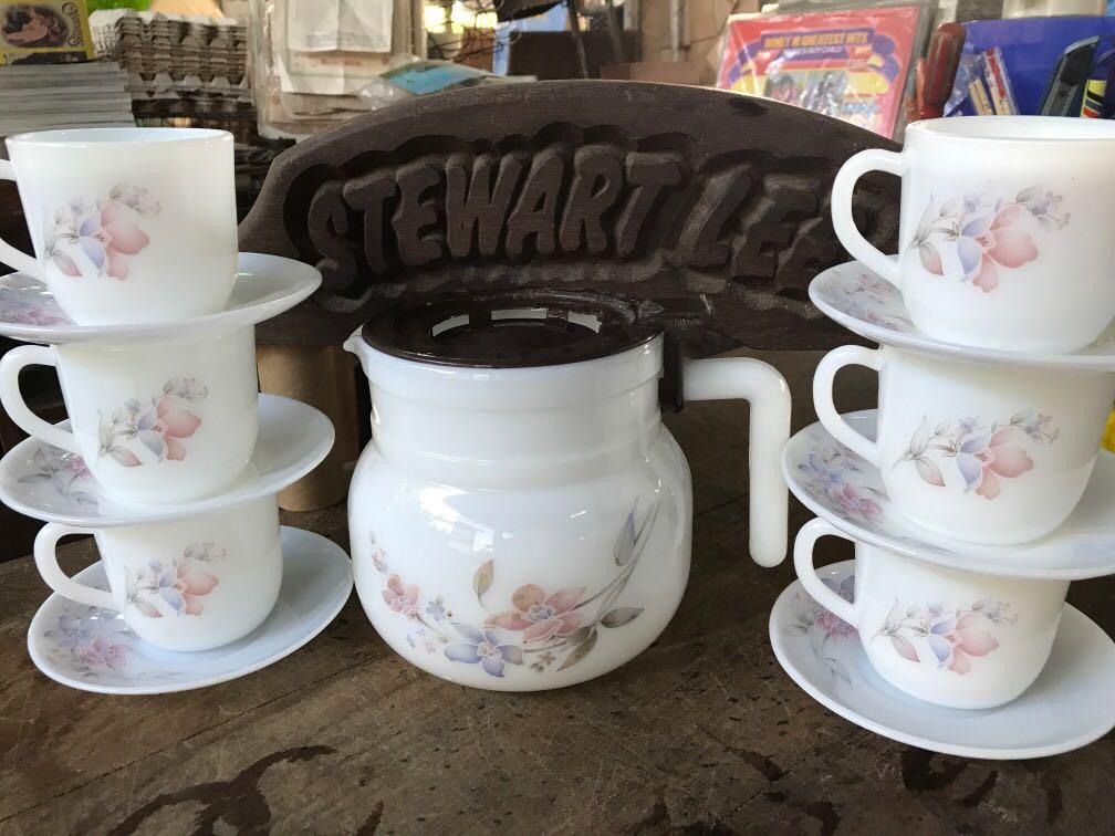 Set jug / cawan, Furniture & Home Living, Home Decor, Vases ...