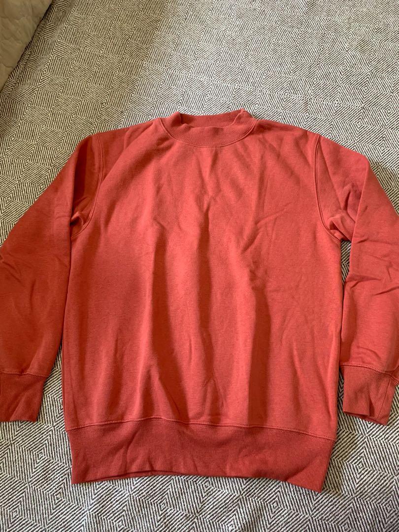 GU Sweaters, Men's Fashion, Tops & Sets, Hoodies on Carousell