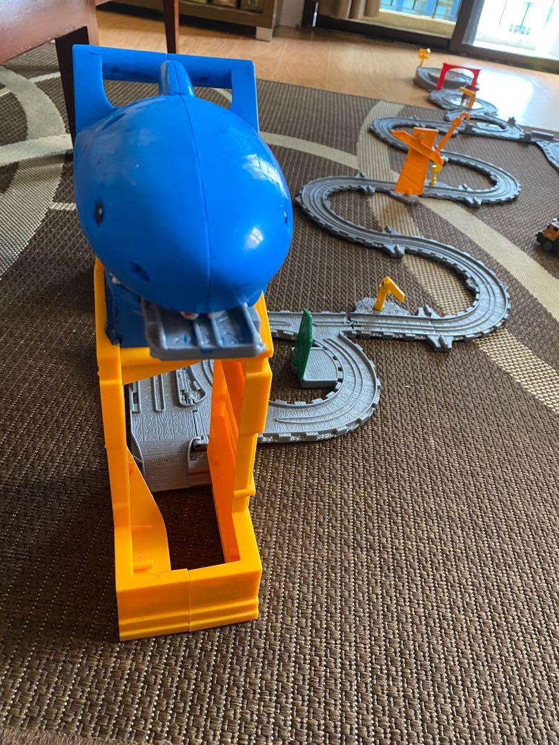 Thomas the Train Shark Exhibit playset (Fisher Price original sets ...
