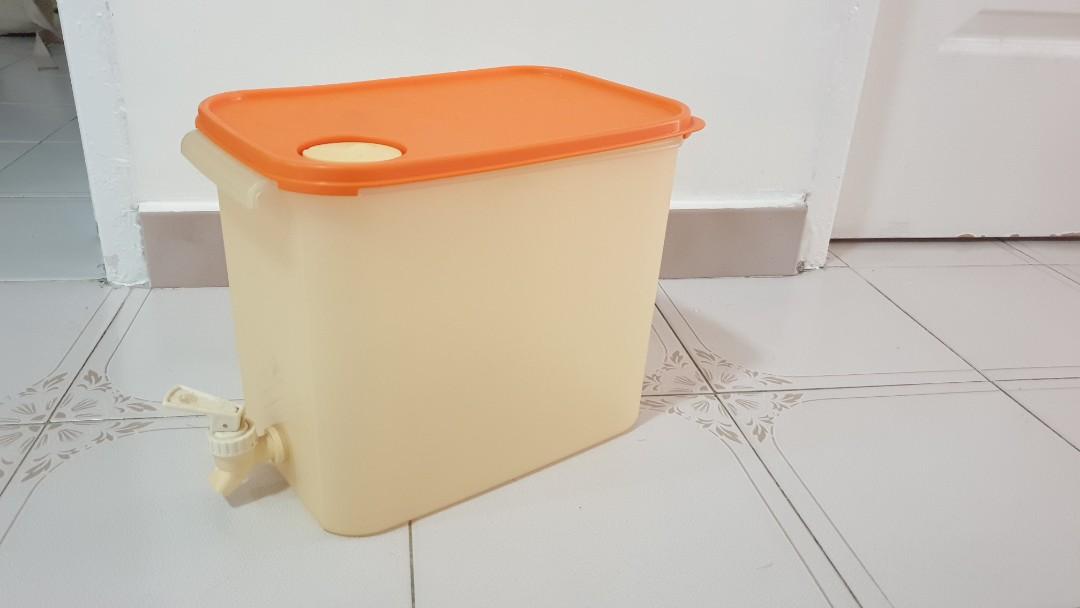 Tupperware Water Dispenser, TV & Home Appliances, Kitchen Appliances ...