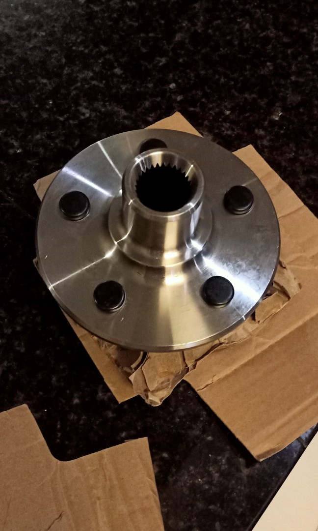 ford explorer rear wheel hub, Car Parts & Accessories, Other Automotive ...